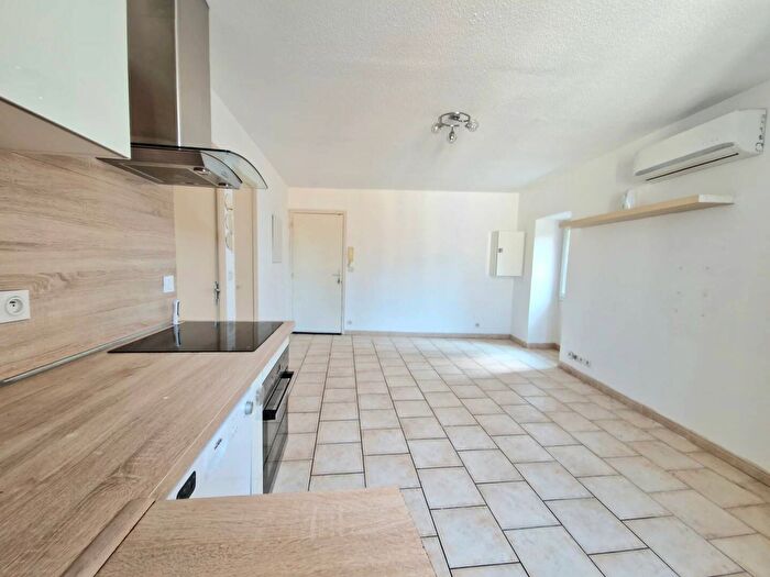 Vaugines-Les Faisses-Peyrard, Draguignan : Appartement 2 pièces à louer