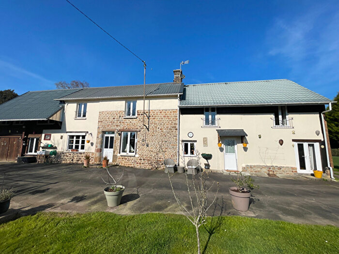 Maison à vendre - Saint-Georges-de-Livoye - 6 pièces - 3 chambres