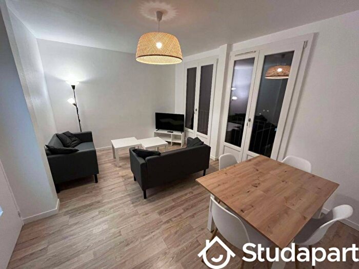 Appartement à louer - Saint Claude, Torcols, Besançon - 1 pièce - 4 chambres