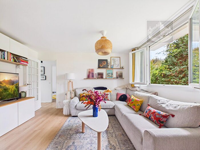 Appartement à vendre - Verrières-le-Buisson, Moulin, Migneaux - 4 pièces - 2 chambres