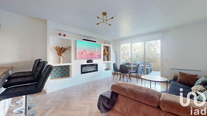 Appartement à vendre - Trappes, La Plaine de Neauphle - 4 pièces - 3 chambres