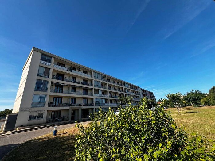 Appartement 3 pièces à Capouchiné, Nîmes, à louer