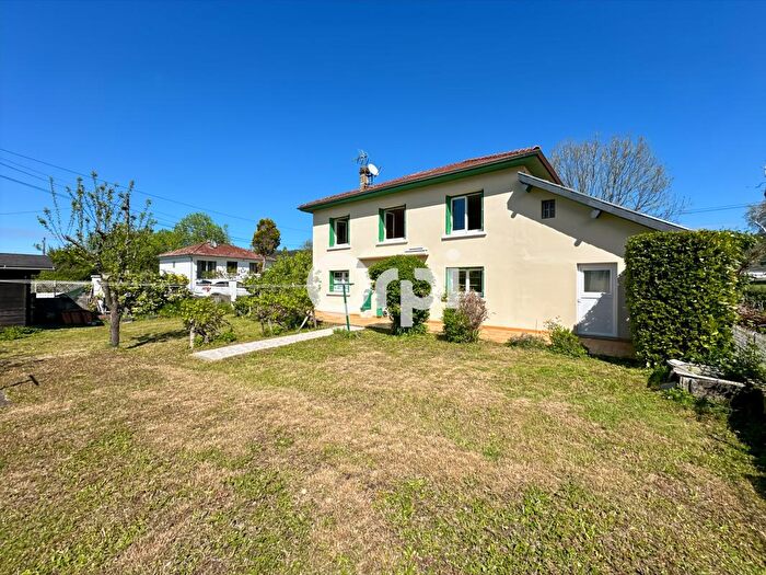 Maison à vendre - Arudy - 5 pièces - 4 chambres