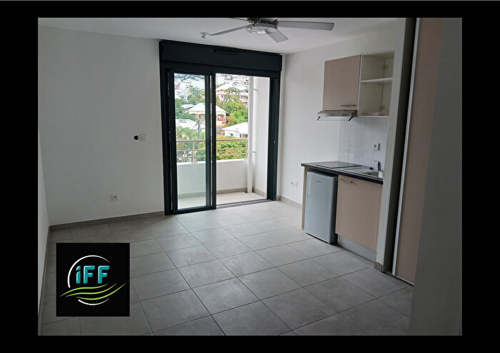 Appartement 1 pièce à louer à Saint-Denis, Le Moufia, Sainte-Clotilde