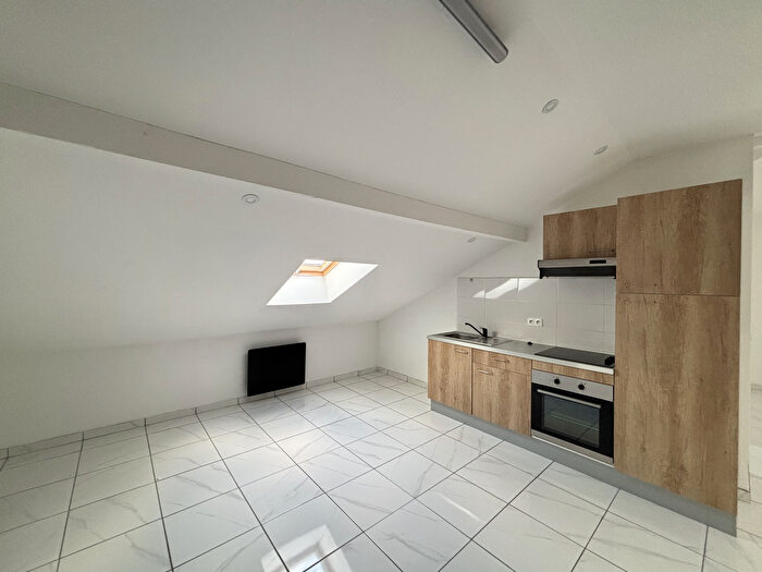 Appartement à louer - Uckange - 3 pièces - 1 chambre