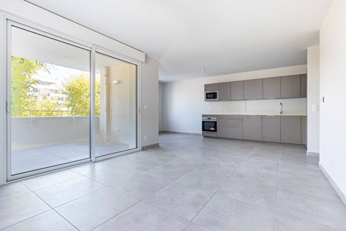 Appartement 3 pièces à louer à Zone Activité, Meylan