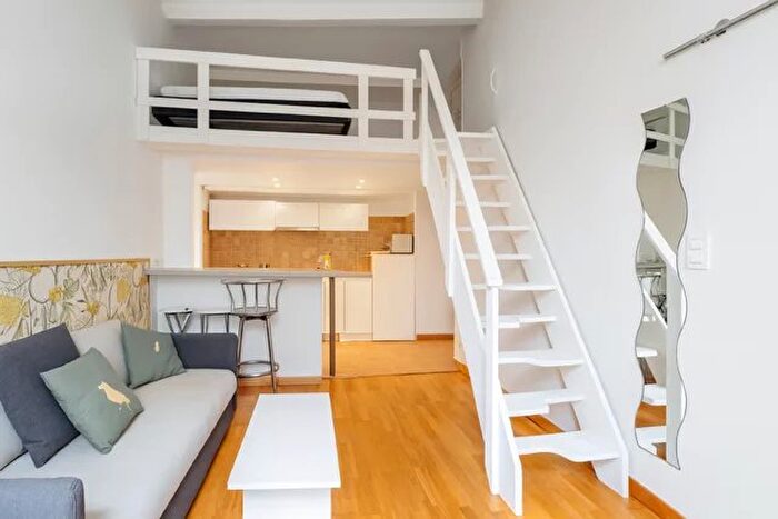 Appartement à vendre - Nice, Le Port - 1 pièce