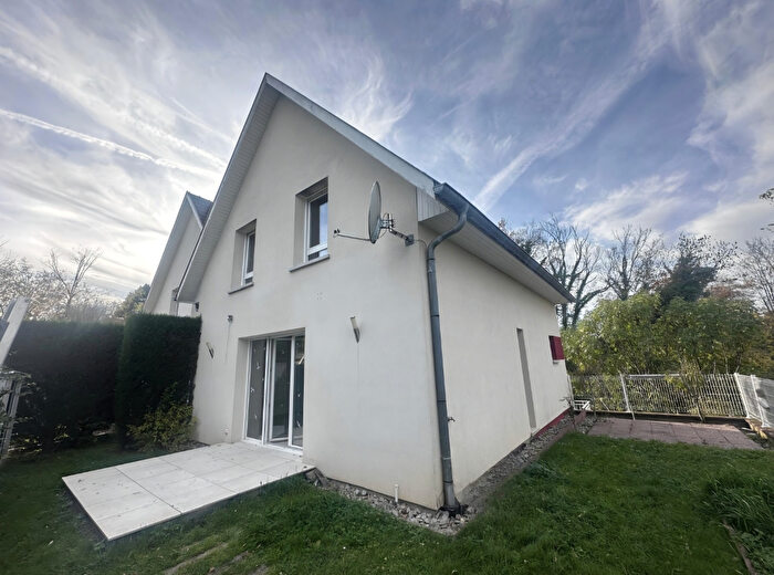 Maison à vendre - Hégenheim - 5 pièces - 3 chambres