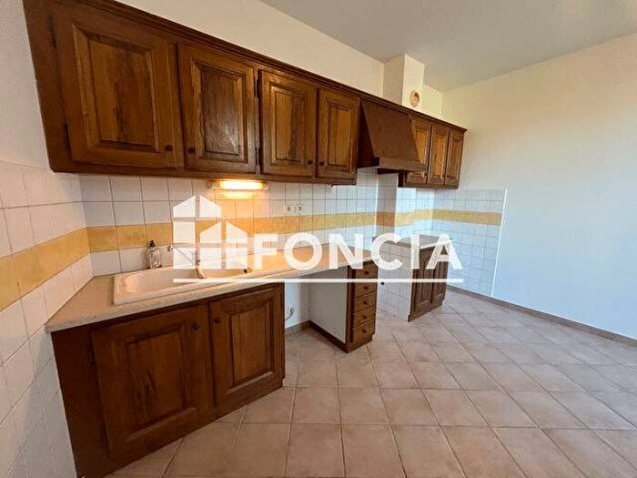 Appartement à louer - Intra Muros, Manosque - 3 pièces - 2 chambres