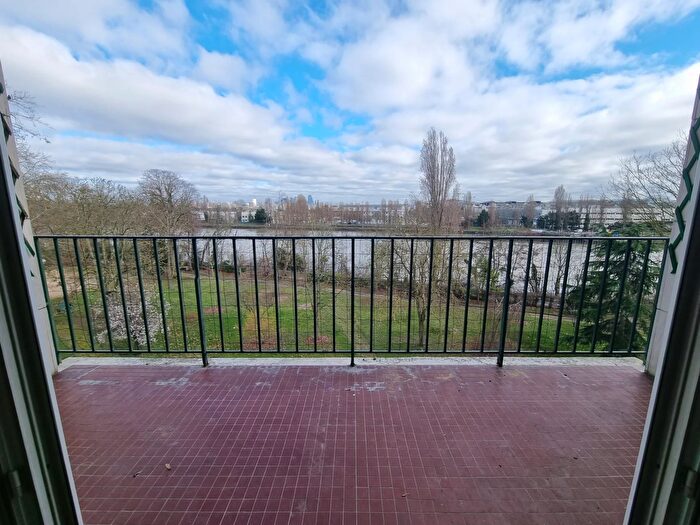 Appartement à vendre - Chatou, Est - 4 pièces - 3 chambres
