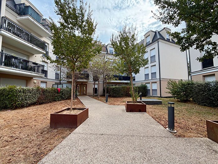 Appartement 3 pièces à Le Plessis-Trévise, Centre-ville, Orly Parc, à vendre