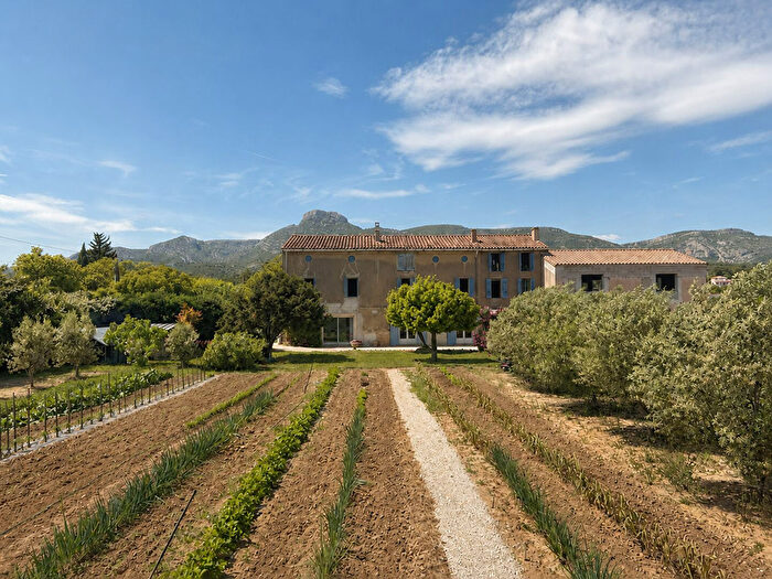 Maison 9 pièces à vendre à Aubagne, Arnaud Solans, Garlaban Royante, Saint-Mitre