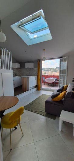 Brusquet-Retenaou-Devens, Vallauris - Appartement 1 pièce à louer