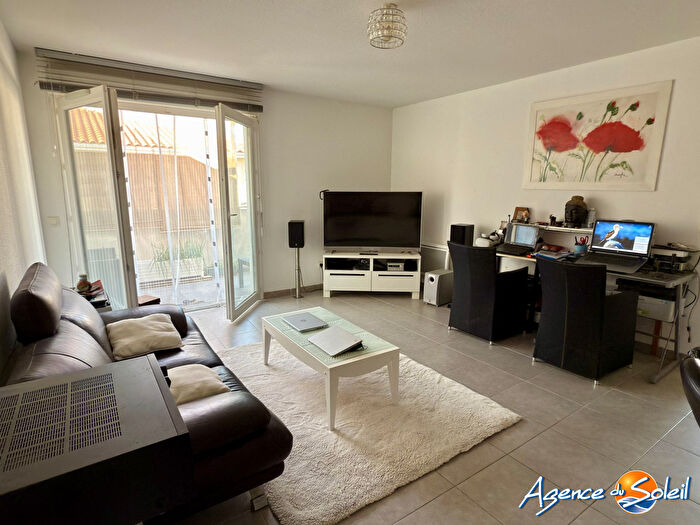 Saint-Cyprien, Village, Zone dActivité : Appartement 3 pièces à vendre