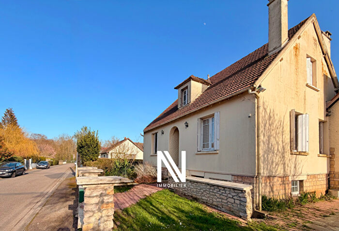 Maison 4 pièces à vendre à Bénouville