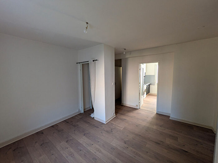 Appartement à vendre - Roanne, Fontquentin - 3 pièces - 2 chambres