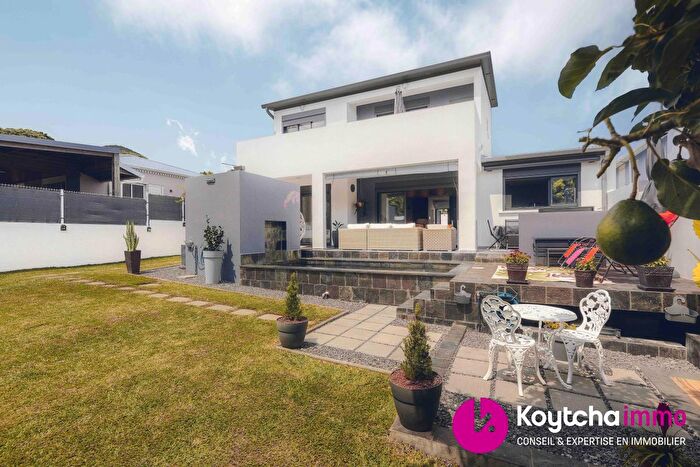 Maison à vendre - Saint-Pierre, Mont Vert les Bas - 5 pièces - 3 chambres