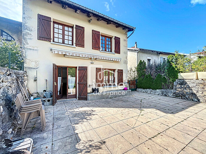 Maison 8 pièces à Oyonnax, Belmont, à louer