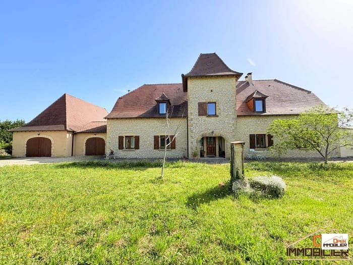 Maison 10 pièces à Le Vigan, à vendre