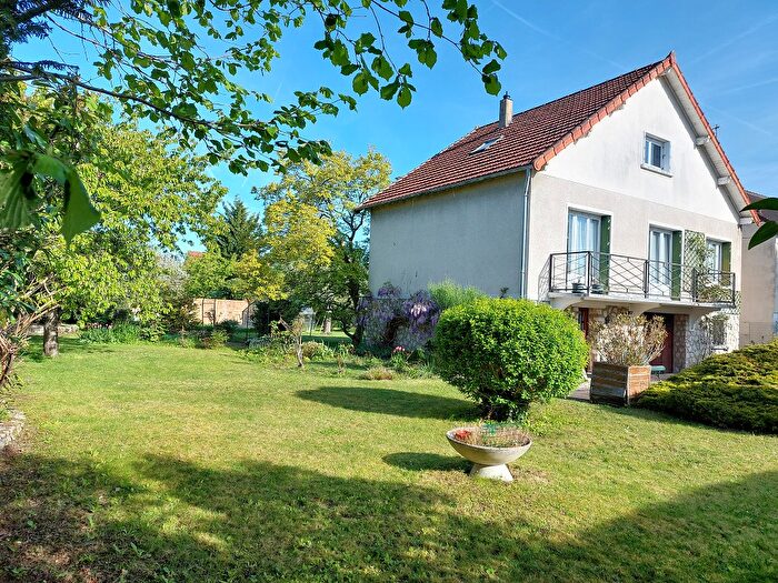 Maison 5 pièces à Quincy-sous-Sénart, à vendre