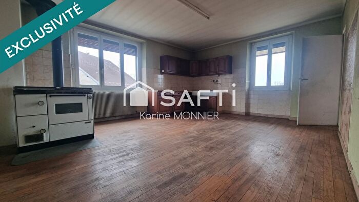 Maison à vendre - Champagnole - 6 pièces - 4 chambres