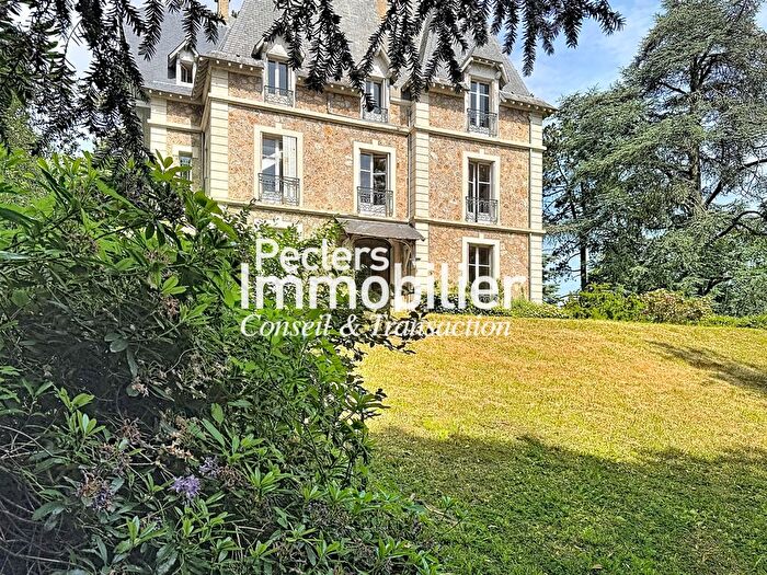 Rueil-Malmaison, Jonchere, Malmaison, Saint-Cucufa : Maison 13 pièces à vendre