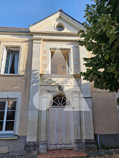 Maison 11 pièces à Mozé-sur-Louet, à vendre