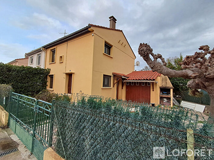 Maison à vendre - Prades - 5 pièces - 4 chambres