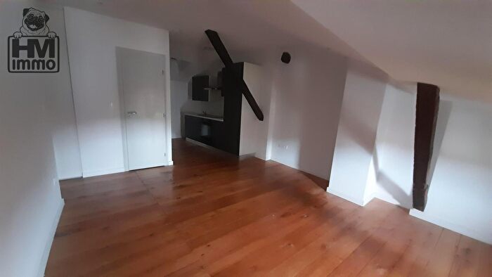 Saint-Léonard-de-Noblat : Appartement 2 pièces à louer