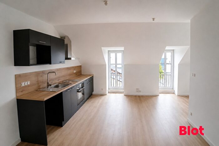Dinan : Appartement 2 pièces à louer