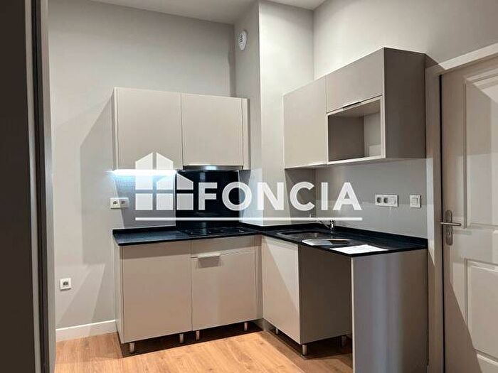 La Fenetre, Saintes : Appartement 2 pièces à louer