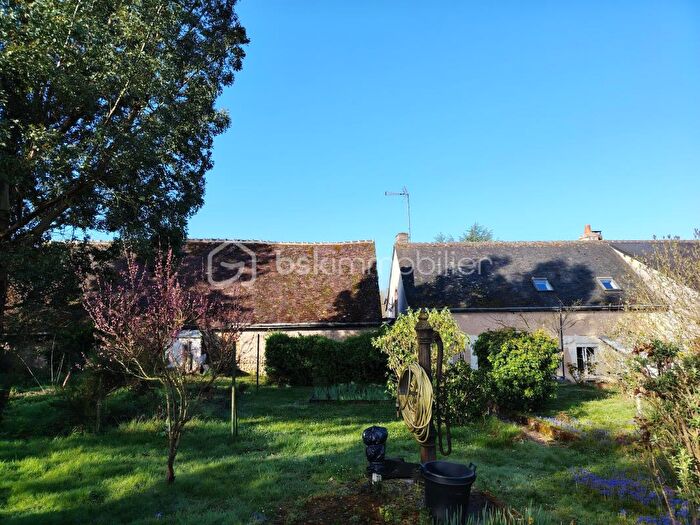 Maison à vendre - Neuville-sur-Brenne - 5 pièces - 3 chambres