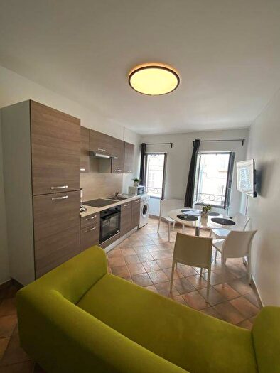 Appartement à louer - Centre Ville-Peyron, La Seyne-sur-Mer - 2 pièces - 1 chambre