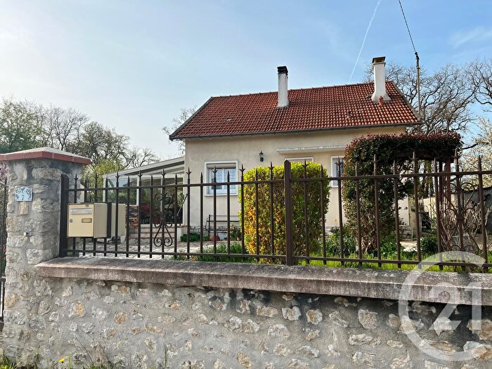 Maison à vendre - Malesherbes - 5 pièces - 3 chambres