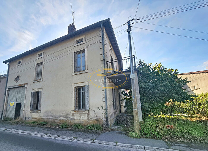 Lacroix-sur-Meuse : Maison 5 pièces à vendre