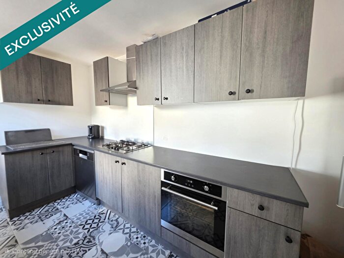 Maison à vendre - Baugé - 4 pièces - 3 chambres