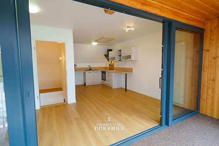 Appartement à louer - Eguisheim - 3 pièces - 2 chambres