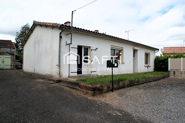 Antigny : Maison 5 pièces à vendre