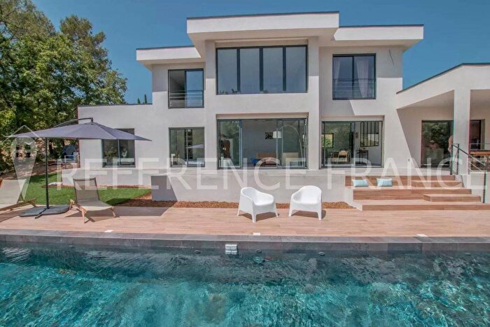 Maison à louer - Valbonne - 6 pièces - 4 chambres