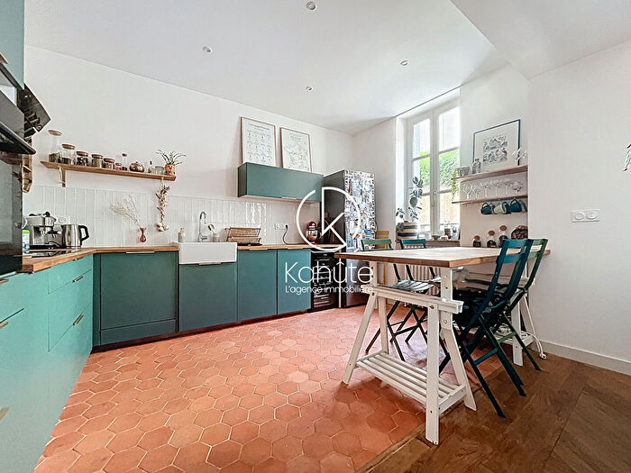 Appartement à vendre - Saint-Cyr-au-Mont-dOr - 4 pièces - 3 chambres