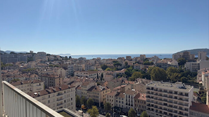 Appartement 4 pièces à Toulon, Le Port, à vendre