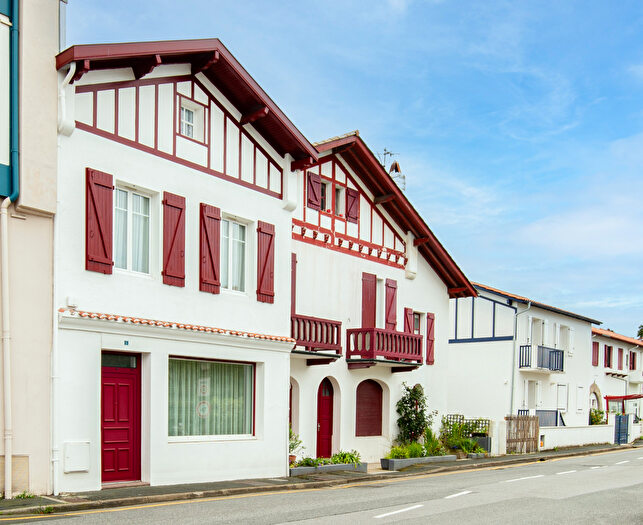 Maison à vendre - Urrugne - 5 pièces - 3 chambres