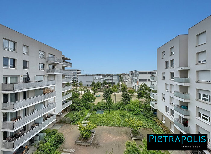 Appartement 3 pièces à Vaulx-en-Velin, Vaulx en Velin Sud, à vendre