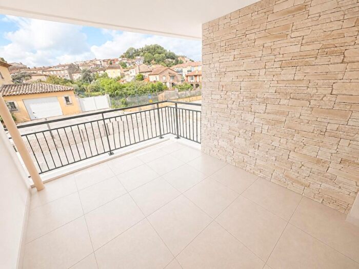 Cogolin, Centre-ville, Subeiran, Pas de Grimaud : Appartement 2 pièces à louer