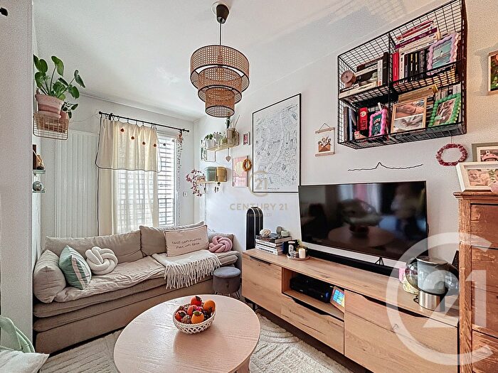 Appartement à vendre - Lyon e  - 3 pièces - 2 chambres