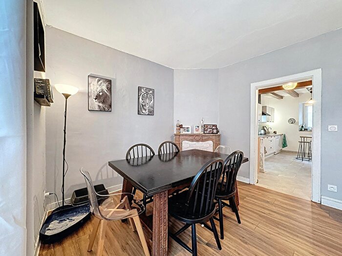 Maison à vendre - Avoise - 7 pièces - 5 chambres