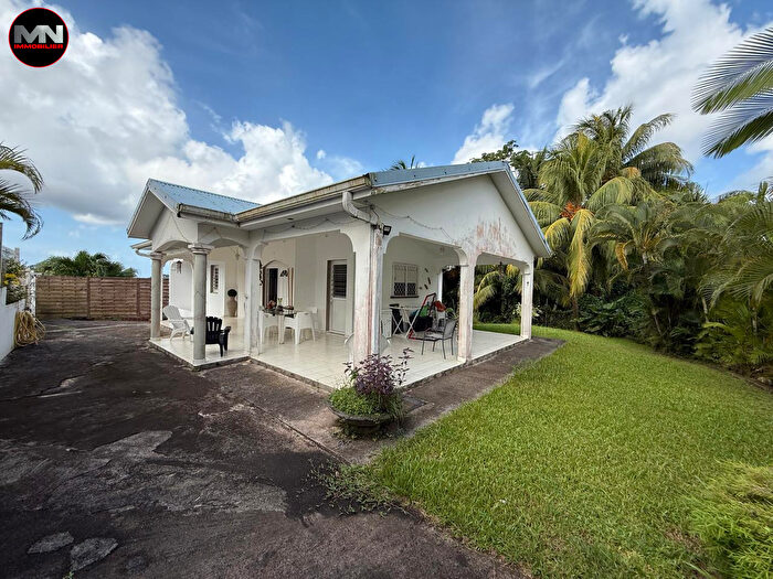 Maison à vendre - Fort-de-France - 6 pièces - 3 chambres