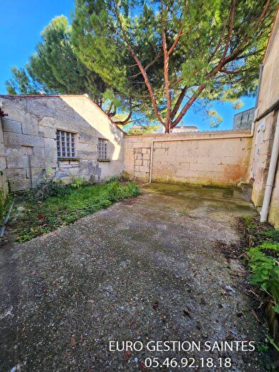 Appartement 2 pièces à Saintes, à louer