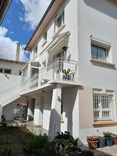 Maison à vendre - Moissac, Centre-ville - 5 pièces - 3 chambres