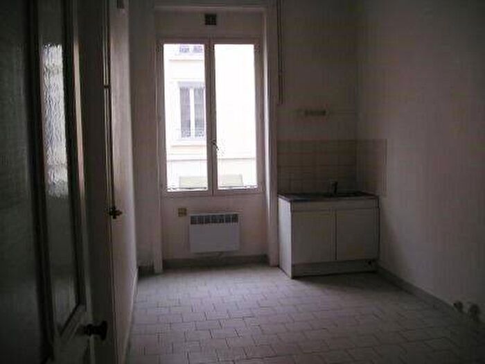 Appartement à louer - Bussiere, Oullins - 1 pièce